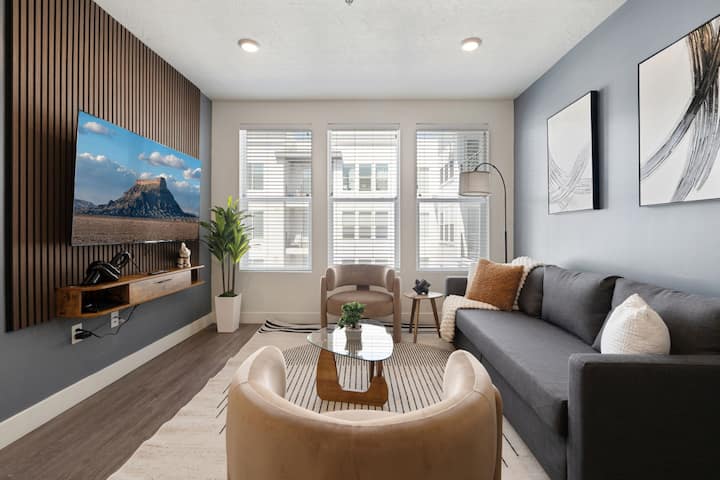 Spacious 2-bed Apartment, Walk To Slc Attractions - Salt Lake City