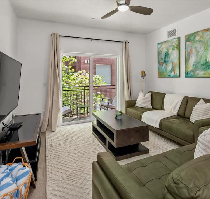 Central City Luxury-2br/2ba Pool/htub/gym/parking - Salt Lake City