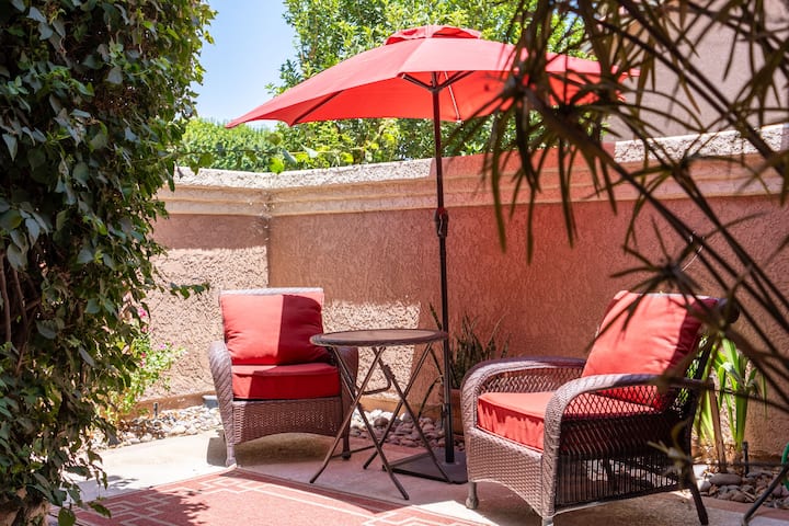 Desert Dream Getaway - Palm Desert, CA