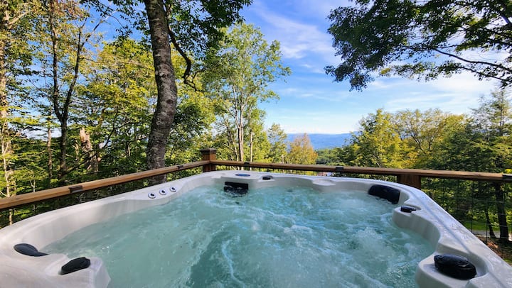 Modern Chalet|hot Tub|game Loft | 1 Mi To Skiing - Beech Mountain, NC