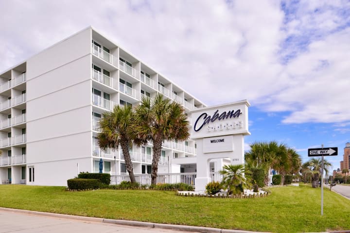 Partial Ocean Views + Pool. Dining. Bar. - Myrtle Beach, SC