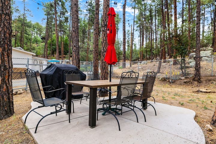 Prescott Pine Mtn Cabin|2mi To Whisky Row•sleeps 6 - Prescott, AZ