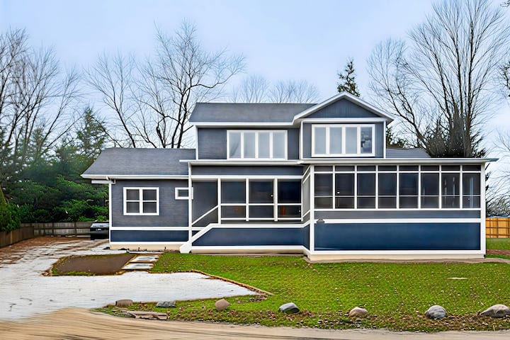 5br Harbor County | Hot Tub | Ping Pong| Gas Grill - New Buffalo, MI