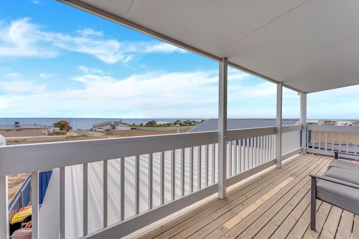 'Saltwater Breeze' - Ocean Views | 5br Beach House - 포트 빅토리아