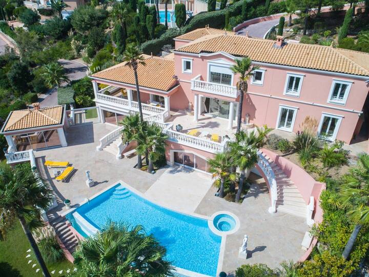 Villa Les Issambres, 8 Pièces, 12 Pers. - Fréjus