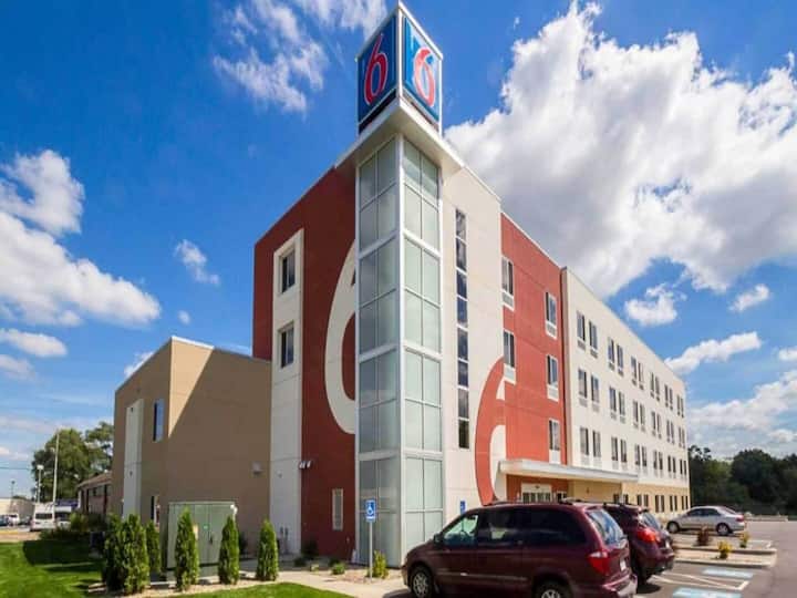 2 Lits Queen | Ns | Mini Réfrigérateur - South Bend, IN
