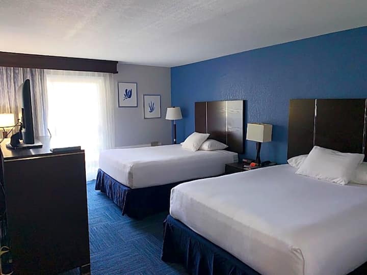 Cozy Retreat W/ Close Access To Seal Beach Pier - Long Beach, CA