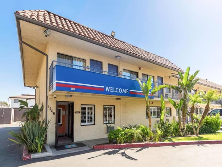 Riverside Standard | Central - Riverside, CA