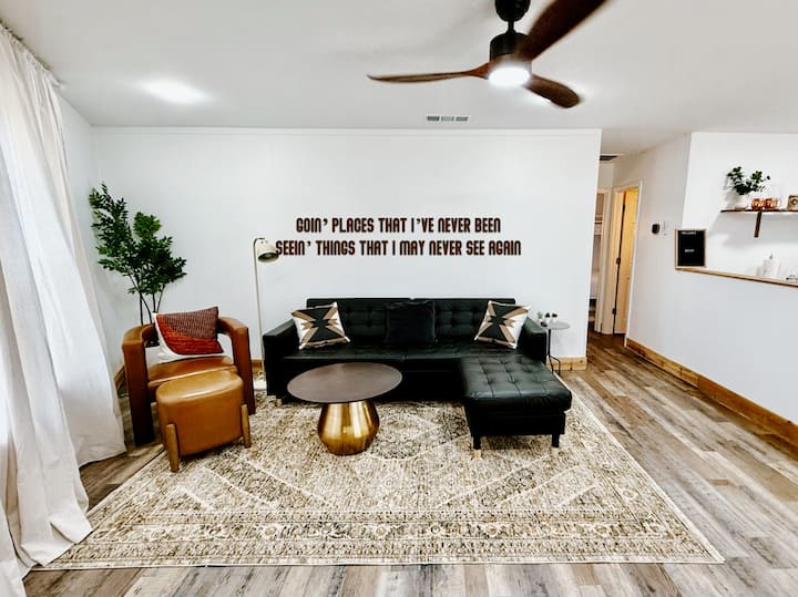 Downtown Gem | Independence Bungalow @ Beer Ranch - Wimberley, TX