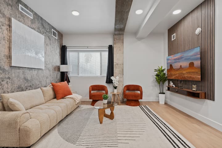 Modern 2br | Walk To Temple Sq & City Creek - Tracy Aviary & Botanical Gardens