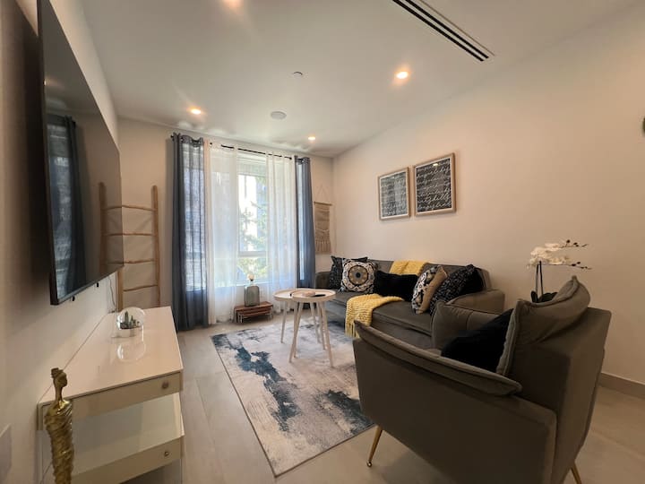 Stunning Sunlit 1br Condo In Greenpoint - New York