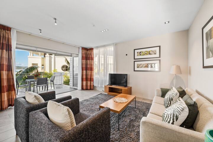 Waterfront 2 Bed, 2 Bath & Pool - Paihia