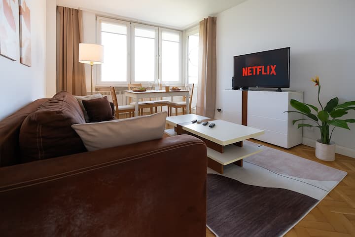 Cappuccino Apartment | City Center Zielna - Warsaw