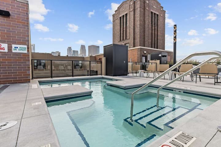 Cozysuites Nlg W/ Pool, Bowling Alley, Sauna #29 - Minneapolis, MN