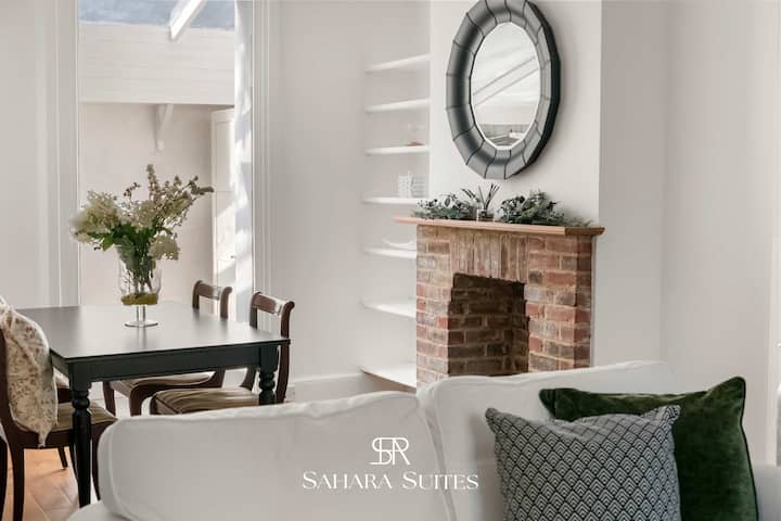 Stylish 2br Home | Monthly Stays | Windsor - Slough