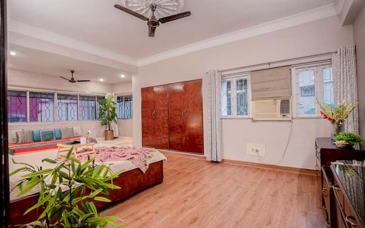 Charming Boho Retreat| Ensuite - Calcuta, WB, India