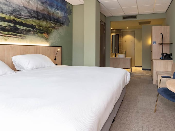 Unwind In Nature At Elegant Room Stay - 3 Units - Emmeloord