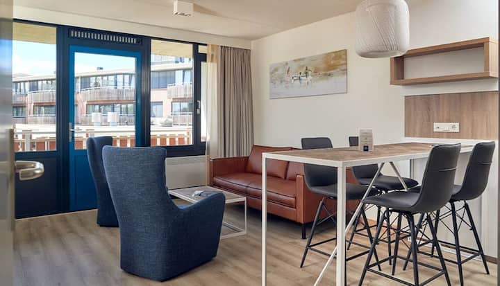 2 Family-friendly Apartments Near Lighthouse - Ameland