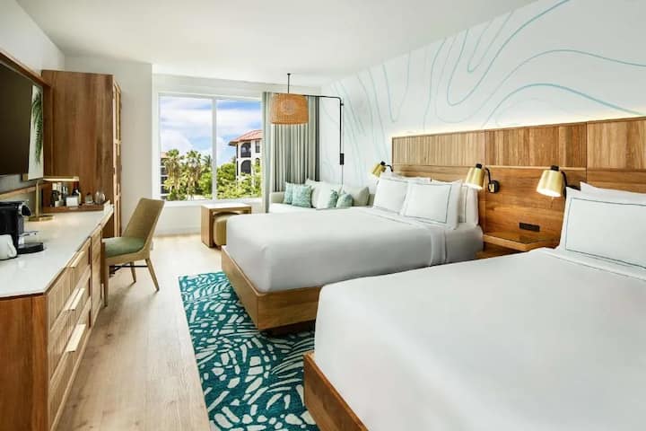 Tropical Stay With Palm Trees & Beach Breezes! - 마라톤