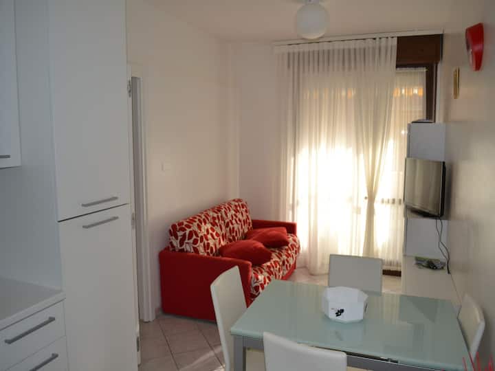 Appartement Rénové Avec Piscine Et Terrasse Proche - Albarella