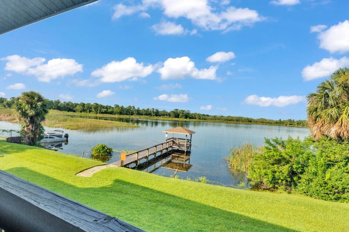 Waterfront Condo |Pool Access |Dock |Patio Views - Winter Haven