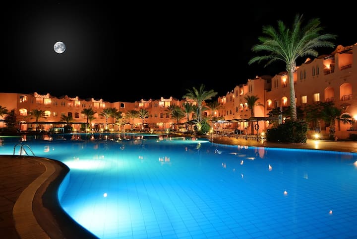 4 Spacious Family Rooms With Balcony And Pool - Hurghada