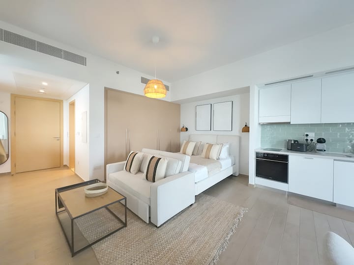 Studio In Mayan With Beach Access | Voyage - Abu Dabi