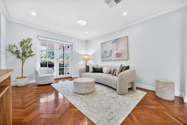 Modern Character Home In Mount Lawley - Inglewood, Australia