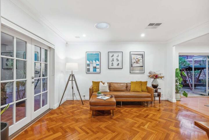 Modern Character Home In Mount Lawley - Inglewood, Australia