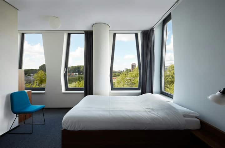 Deluxe Room At Social Hub Amsterdam West - Zaandam