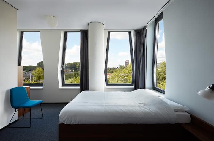 Deluxe Room At Social Hub Amsterdam West - Zaandam