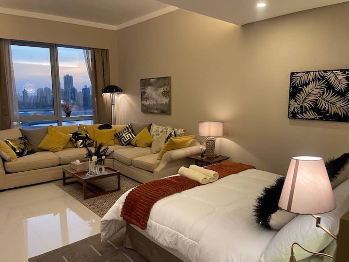 Luxury Sea‑view Studio By Darazd — Bahrain - Manama
