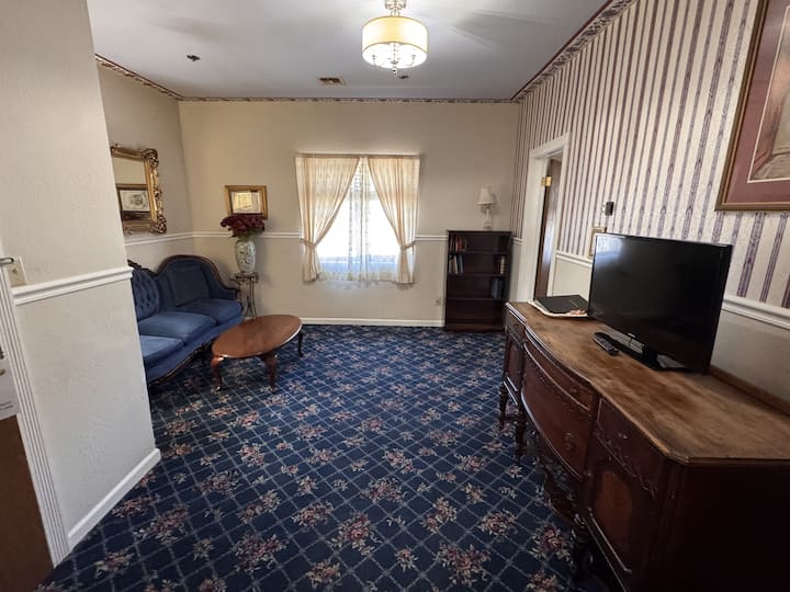 Stay In The Heart Of Gold Country - Placerville, CA