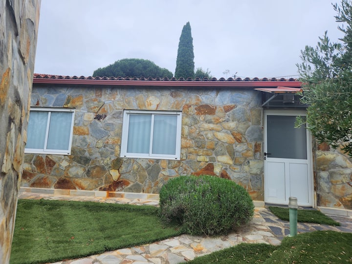 Casa Jardin Habitación Cuádruple I - Castro Caldelas