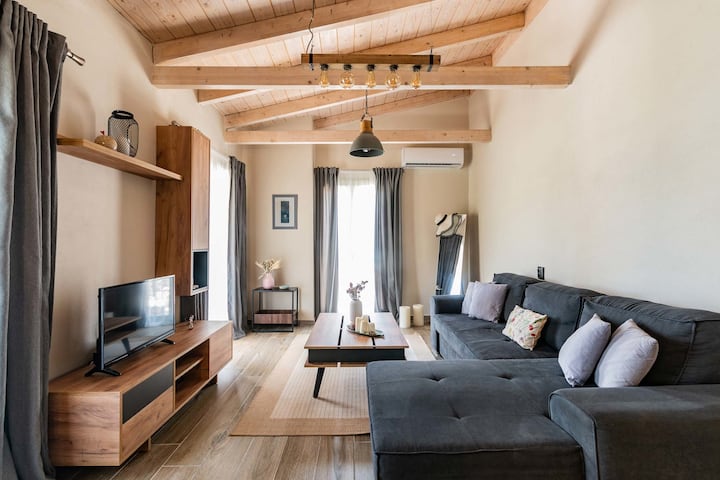 Lagom House - Paxos