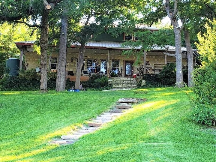 Grand View House On Hamilton Creek - Marble Falls, TX