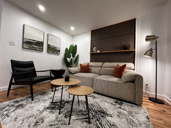 2br Near Metro And Downtown + Plateau + Village - Concordia University