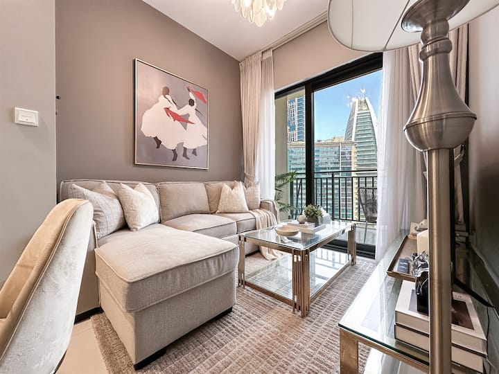 Upscale City Escape 1br In Bus Bay - Dubai