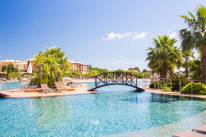 Luxury Townhouse Escape | Spa. Pools & Fine Dining - Portimão