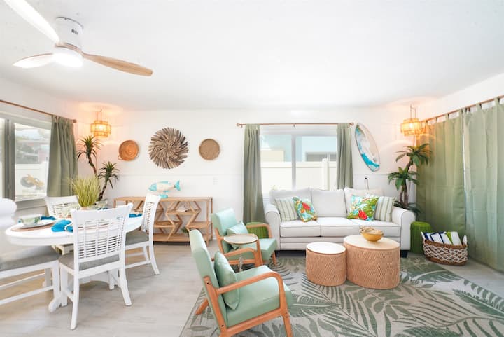 Waterfront 2br/2ba Condo Near Beach! - Indian Rocks Beach, FL