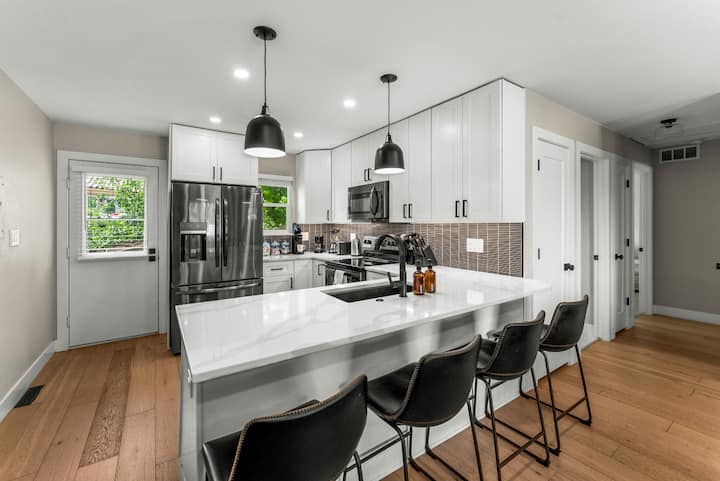 Stylish Arvada Duplex | Central Access To Denver - Arvada, CO