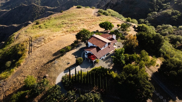 Ojai Mountain Ridge Estate - Ojai, CA