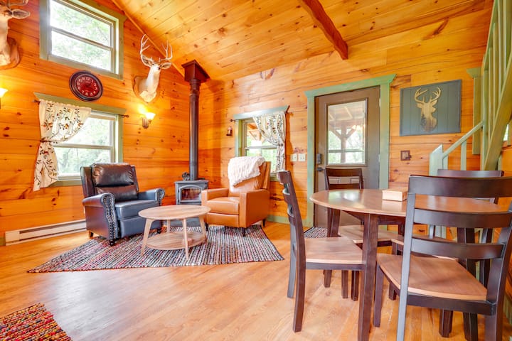On 30 Acres W/ Trails & Garden: Stockholm Retreat! - Frontenac State Park, Frontenac