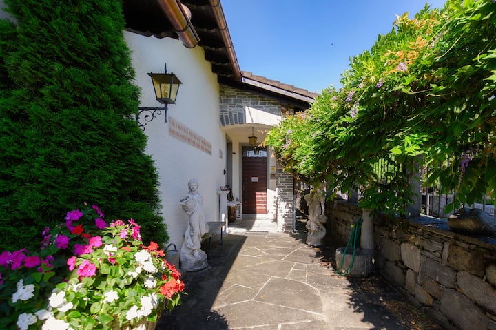 À Quelques Minutes D'ascona (Al Capriccio Apt.) - Losone