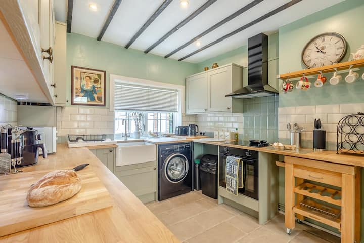 3 Bed In Hythe (Oc-o31997) - Folkestone