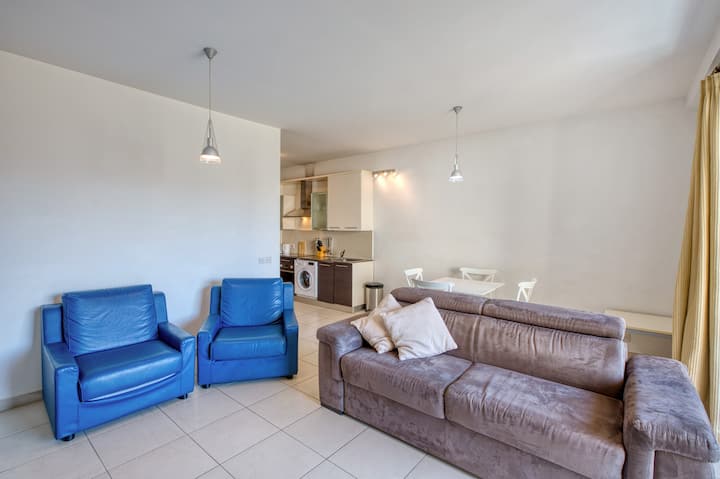 New! 1 Bedroom Apt In The Heart Of St Julians - Malta