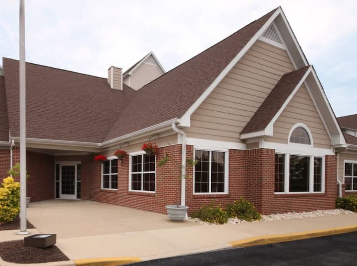 Near Exton Square Mall + Free Breakfast & Kitchen - West Chester, PA