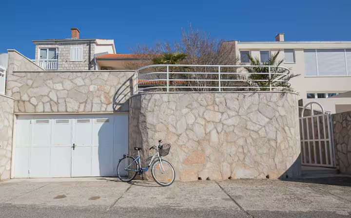 Villa Noma – Beachfront Stone House In Lovište - Hvar