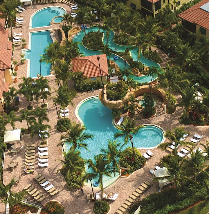 Best Place To Unwind! 3 Units, Pools, Marina! - Naples, FL