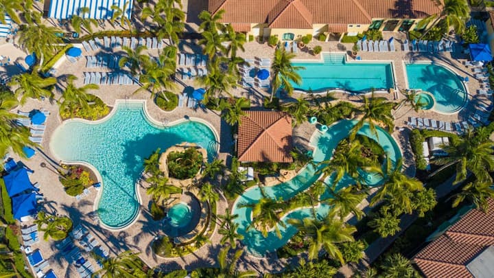 Vacation At Its Finest! 4 Units, Pools, Marina! - Naples, FL